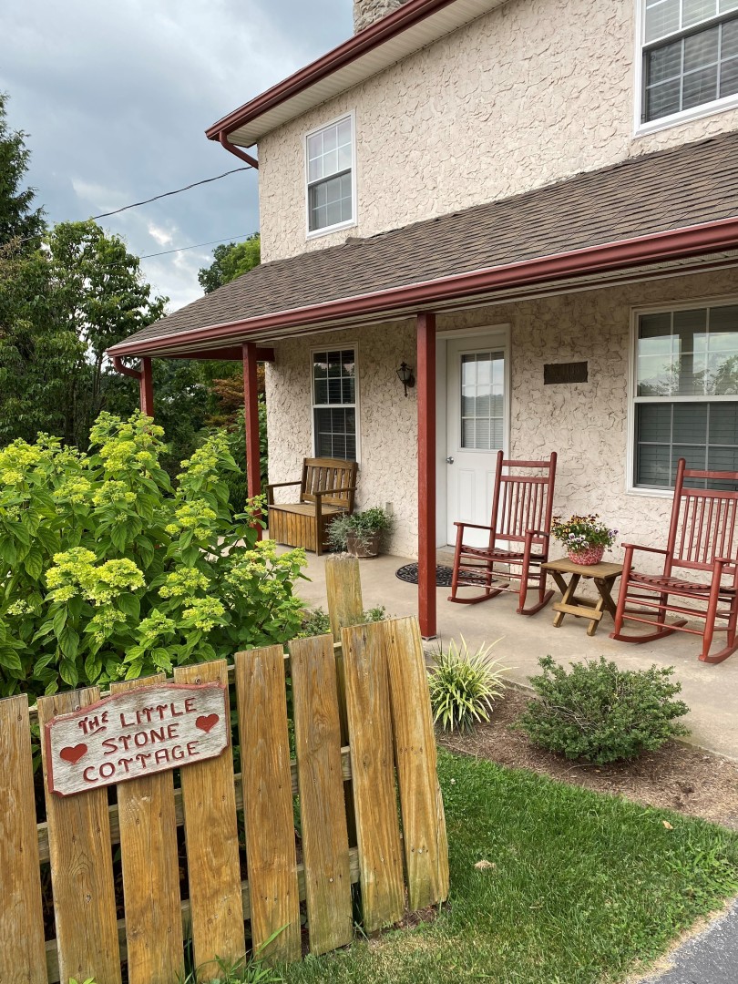 The Little Stone Cottage | Discover Lancaster