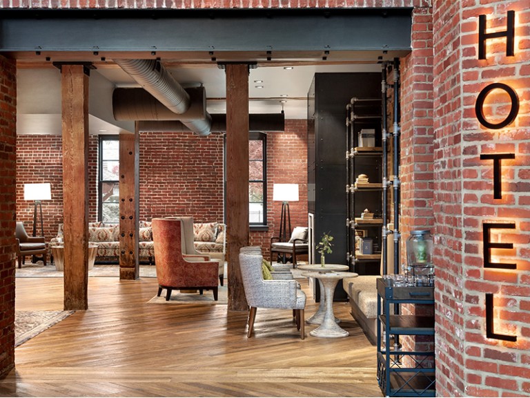 Hotels with Restaurants & Bars in Lancaster, PA | Discover Lancaster